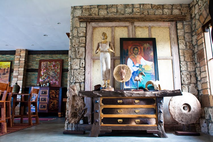 Art Galleries: Atelier Aguila [Siaton] and Mariyah Gallery [Dumaguete]