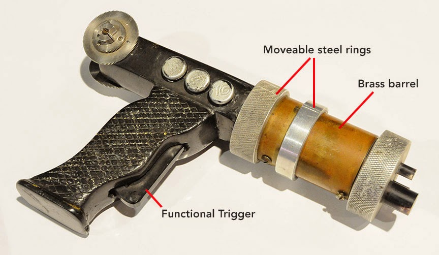 Wrath of Dhan Star Trek Prop Blog: "THE CAGE" LASER ON AUCTION AT ...