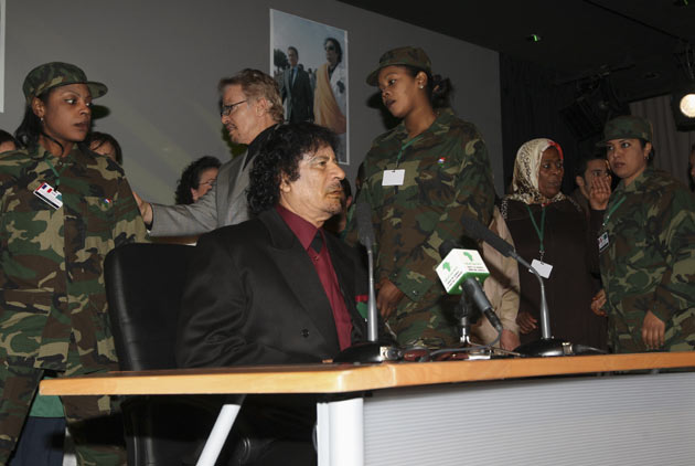 TENDAI TODAY: Gaddafi's Women Bodyguards: Photos Of The Amazonian Guard