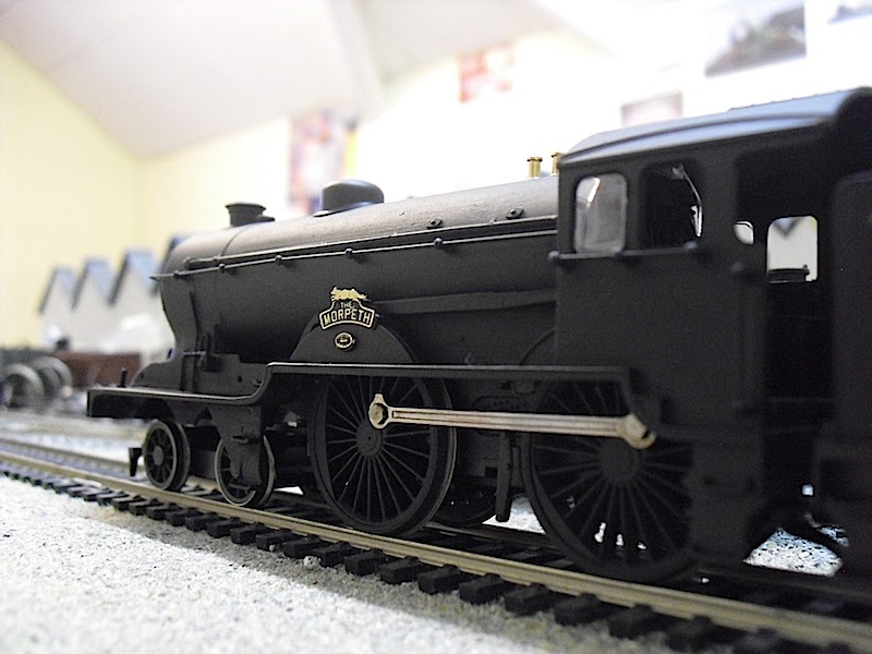 THE BRITISH RAILWAY STORIES LTD: "Thompson D Class 4-4-0, The Morpeth ...