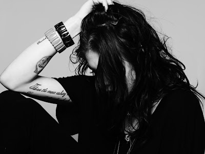 The Carcosite: Reverence [ii]: Camila + Cobain