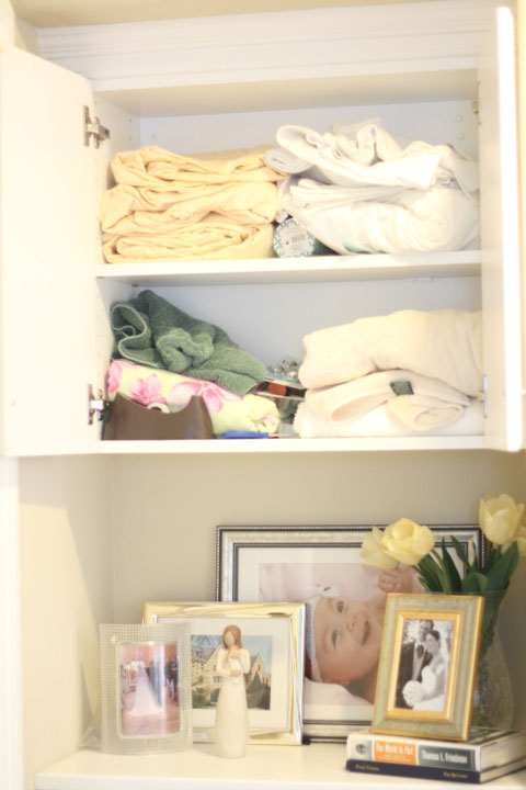 IHeart Organizing: UHeart Organizing: Lovely Linen Storage