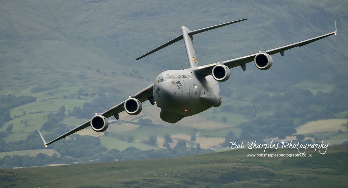 Photography by Bob Sharples: USAF C-17 Globemaster Low Flying in Mach ...