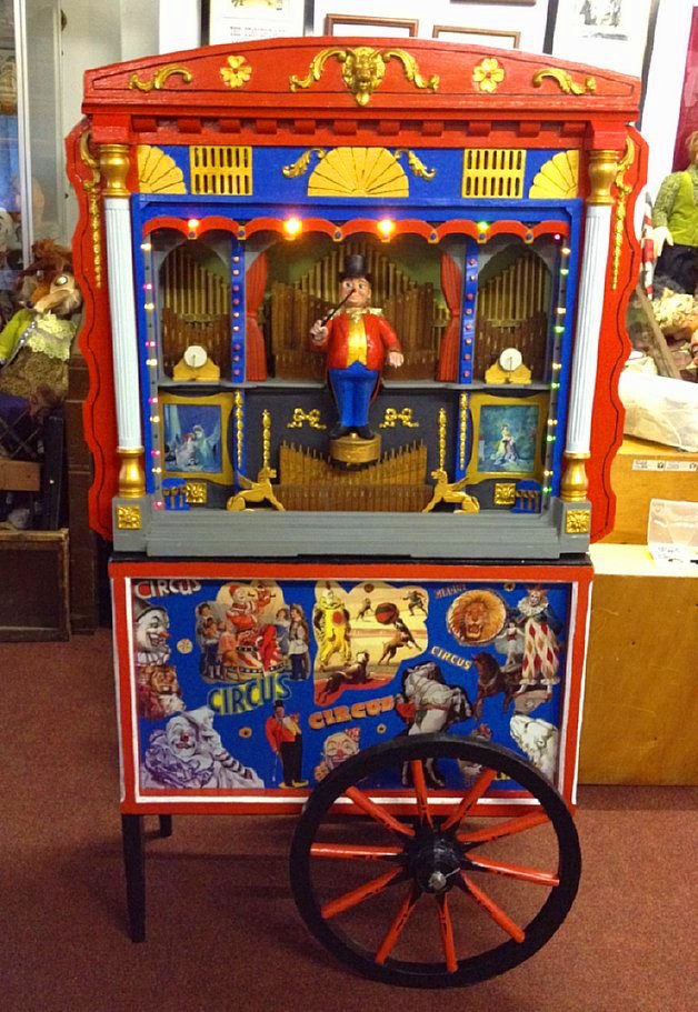 Michael J. Dixon.com: Fairground Organ