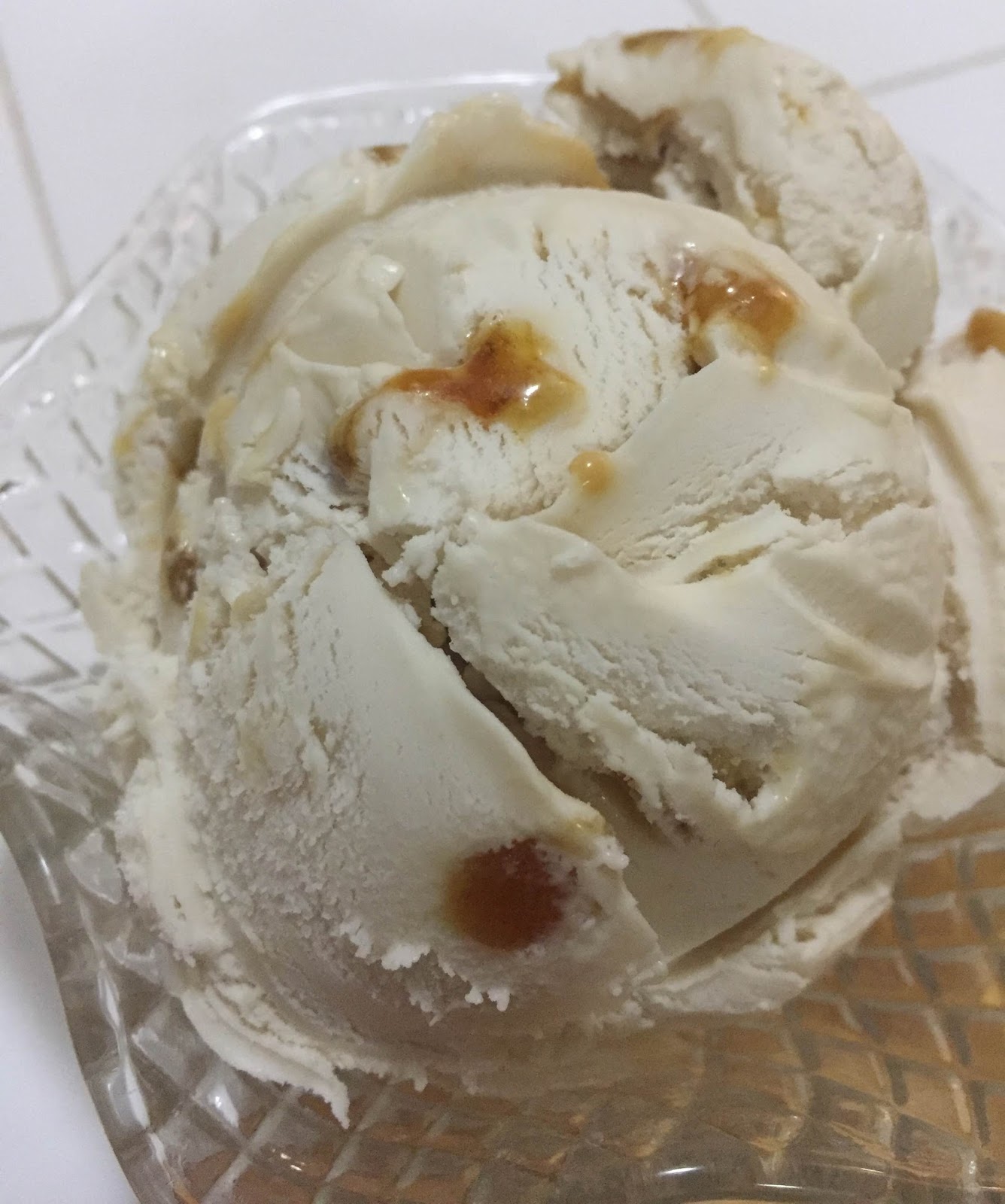 Steve's (Dairy Free!) Burnt Sugar Vanilla