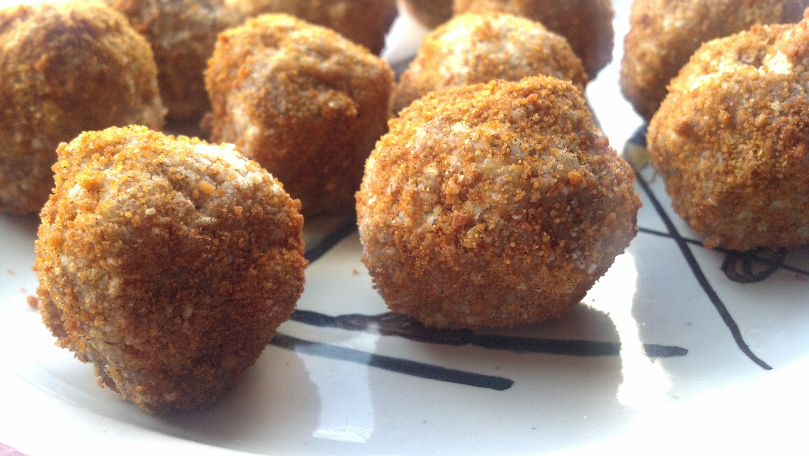 Sunday Brunch Raw Vegan Donut Holes - Recipe too!