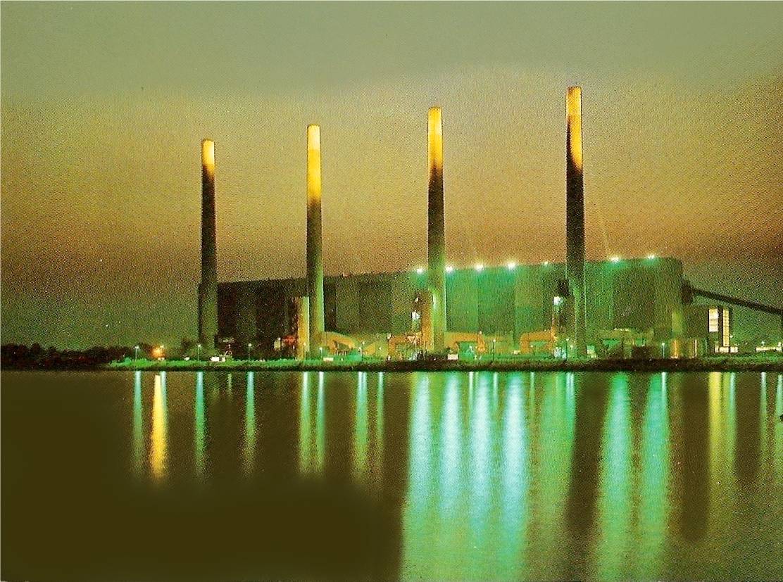 CHUCKMAN'S OTHER COLLECTION (TORONTO POSTCARDS) VOLUME 03: April 2013