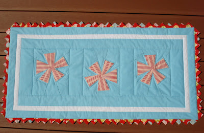 The Way I Sew It: Funky Peppermint Table Runner