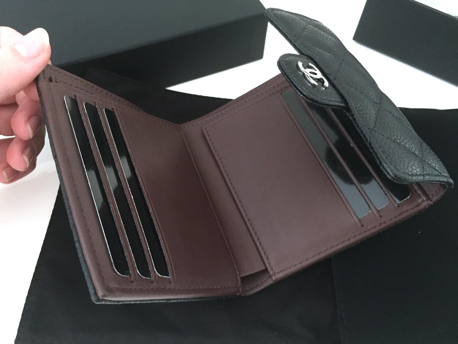 Chanel Classic Small Wallet // UNBOXING & FIRST IMPRESSION