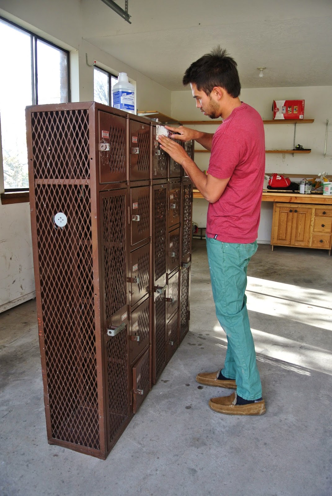 cmb love: Terrible Blogger + DIY Home: Lockers