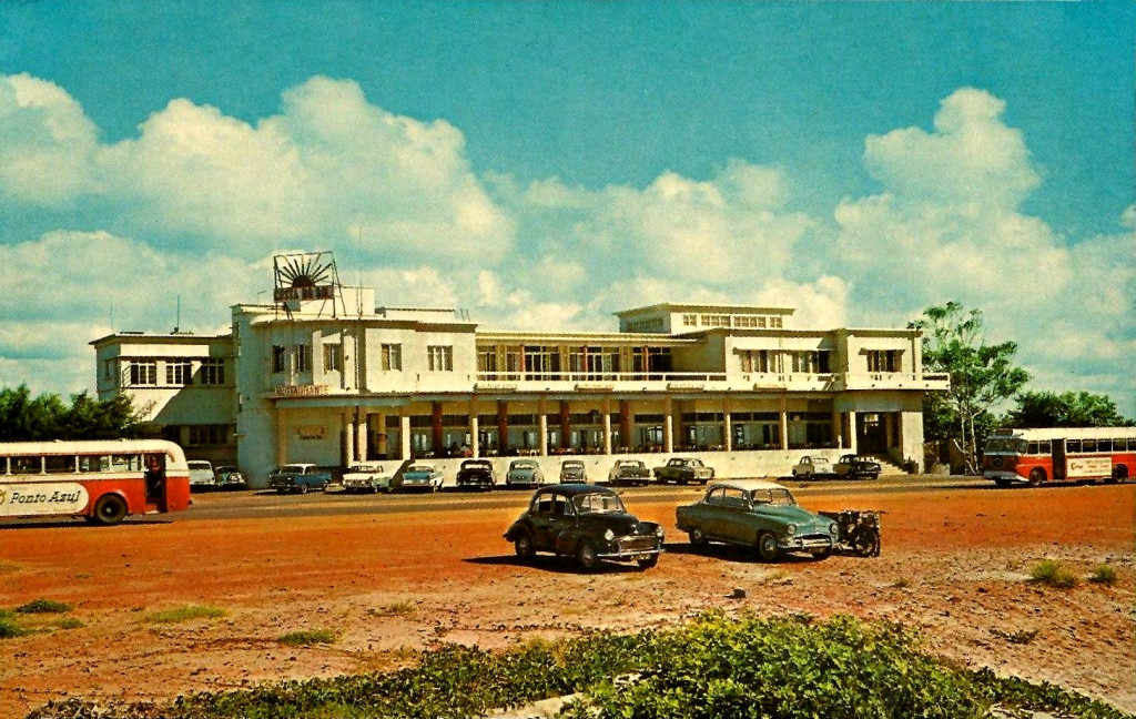 Fotos da cidade com machimbombos clássicos (e alguns reclames) - por ...