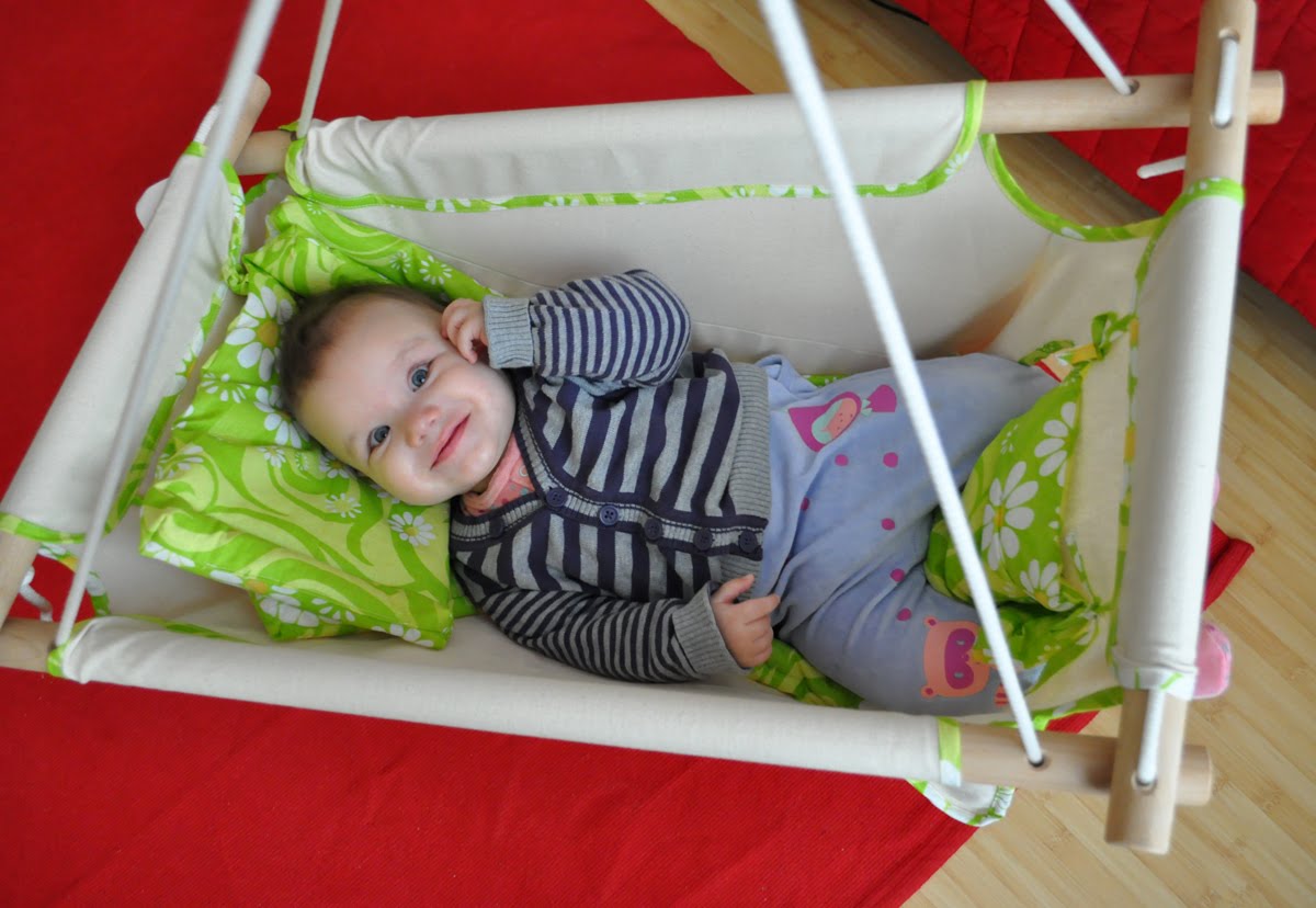 Every now and then: Bebe strumf, 8 luni