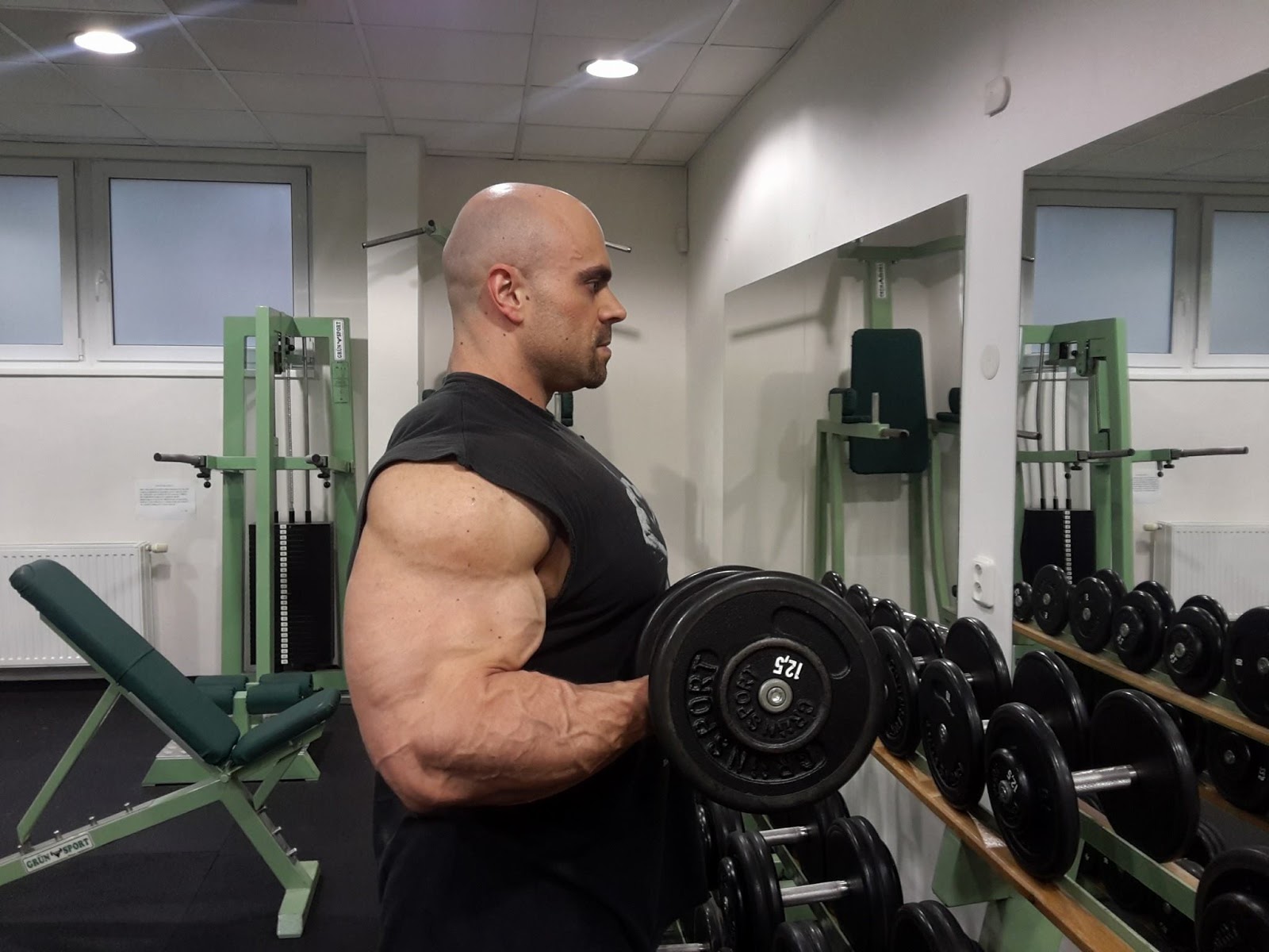 Muscle Lover: Czech IFBB Pro bodybuilder Lukas Osladil