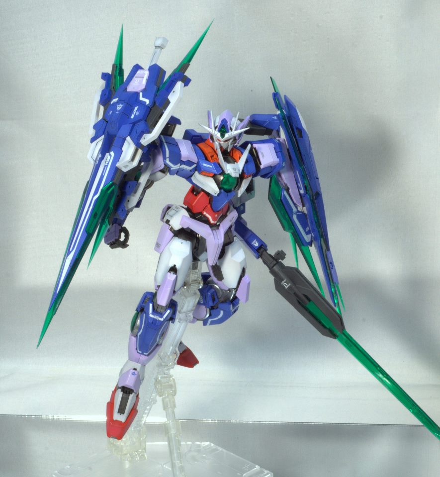 MechaMan Gunpla Blog: MG Gundam 00 Qan(T) Full Saber modeled by Enterprise