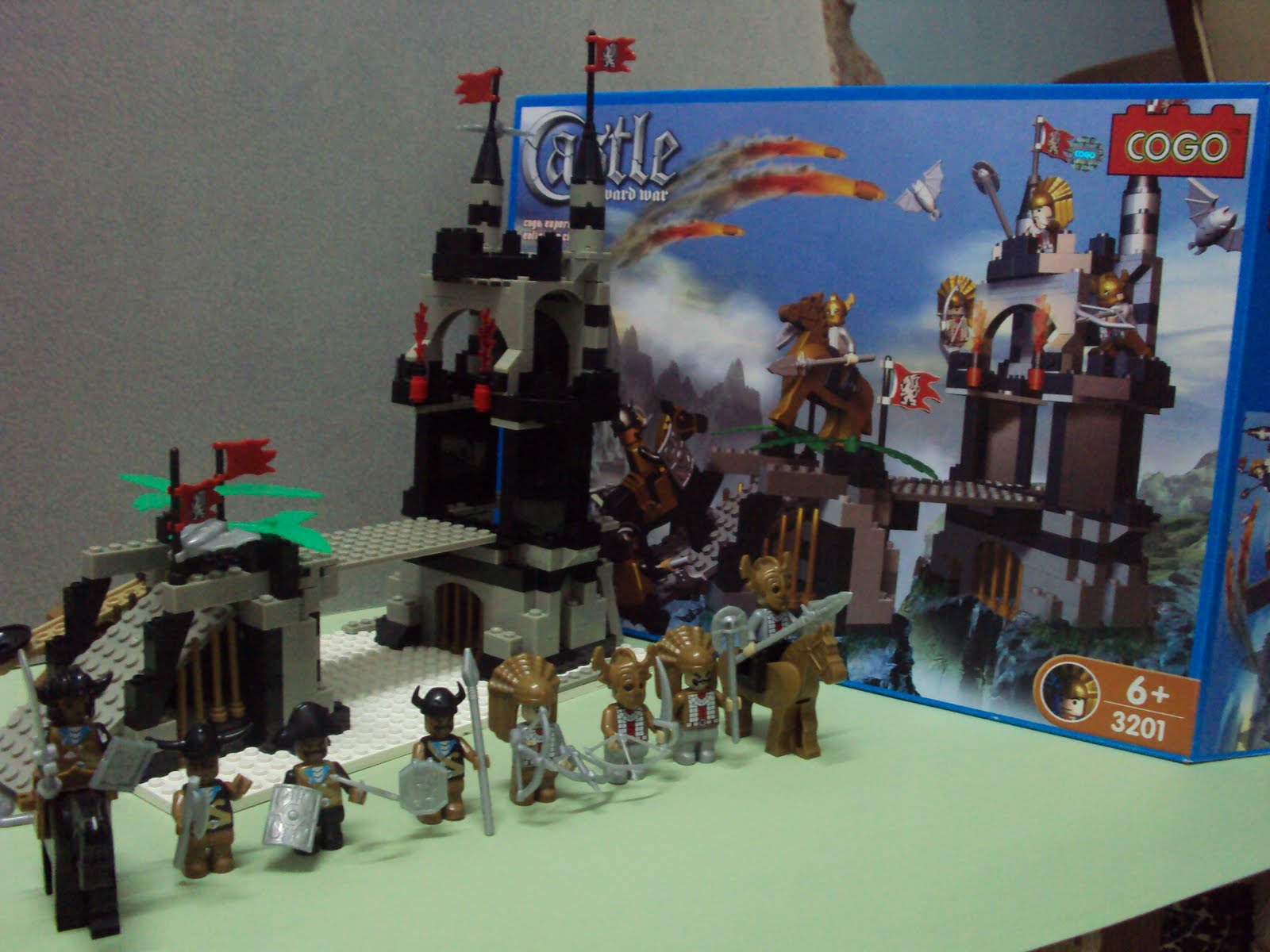 Totally Toys: COGO Castle