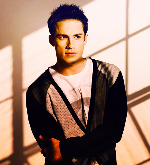 The Vampire Diaries: TVD Michael Trevino Interview