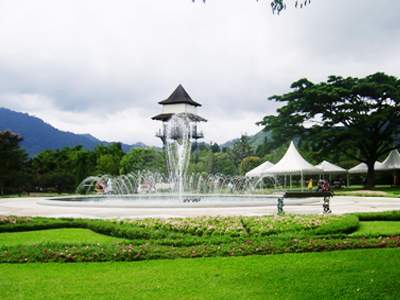 Foto Taman Bunga Nusantara Cipanas, Puncak, Cianjur - Kabupaten Cianjur