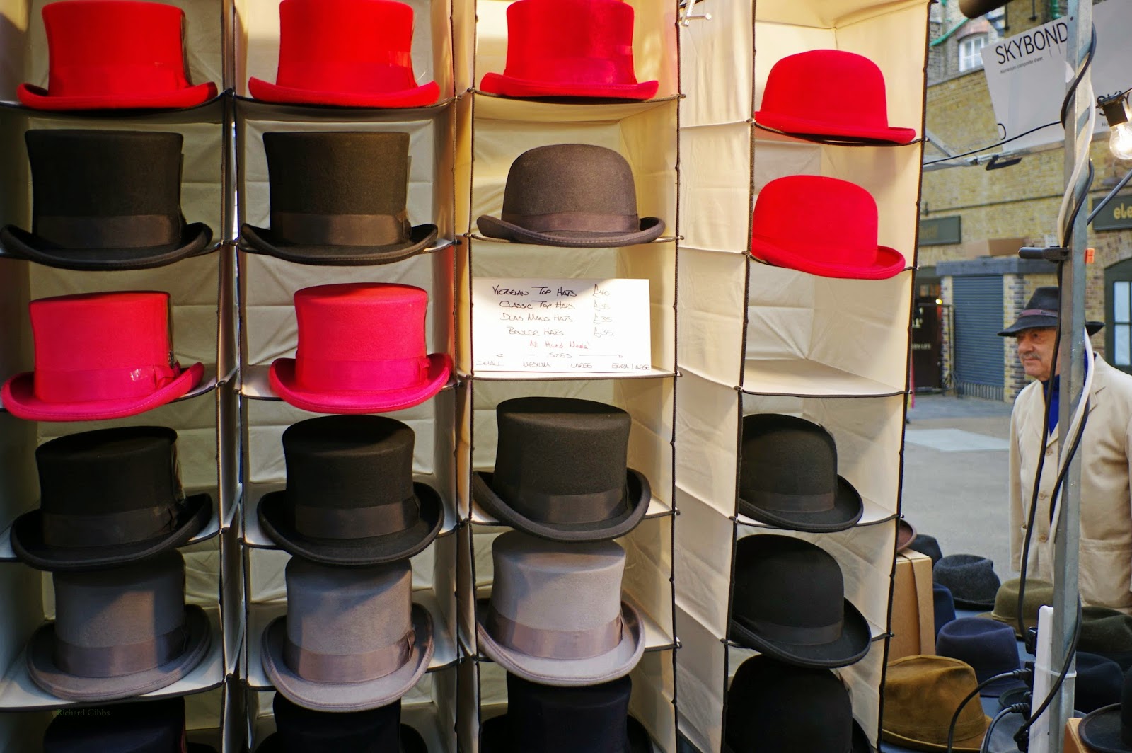 Essays and Diversions: London 11 - Spitalfields