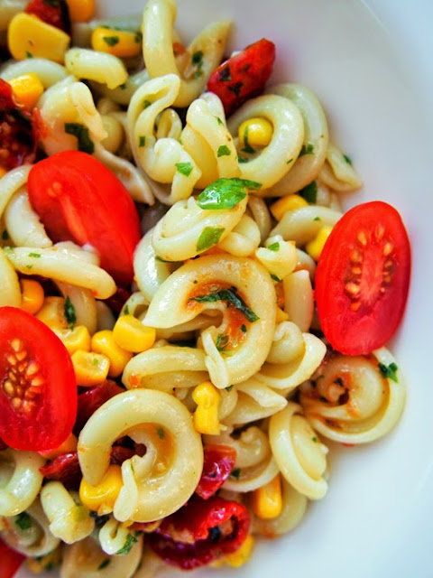 Summer Tomato and Corn Pasta Salad | Tinned Tomatoes