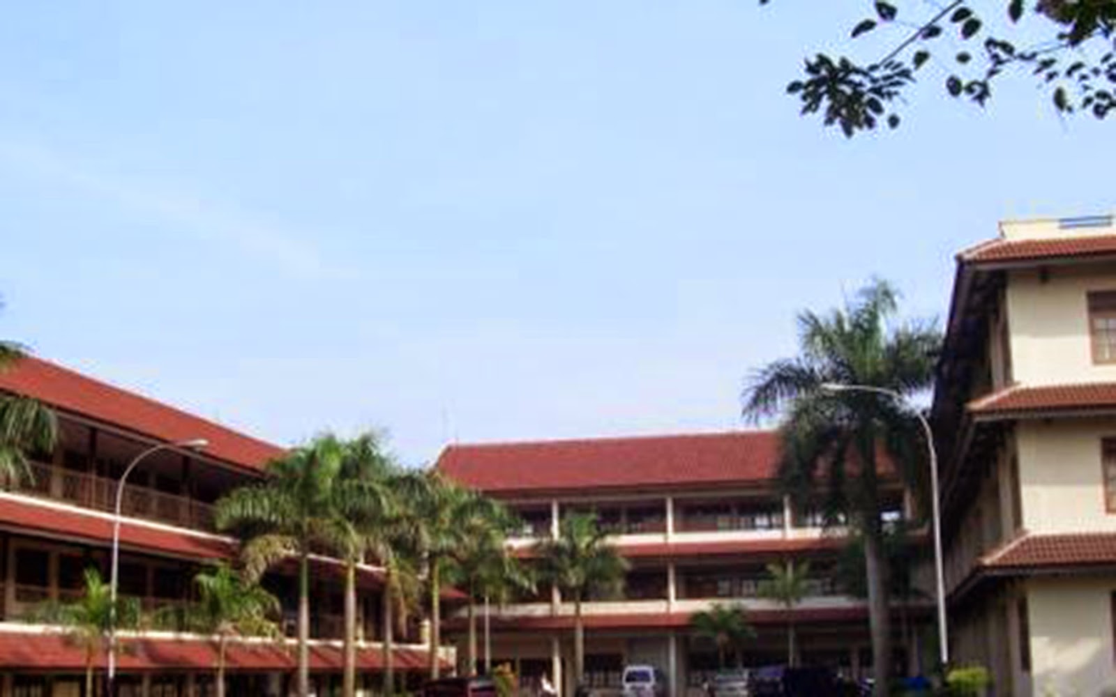 P D K T 2014: Info Kampus FT. UNTIRTA