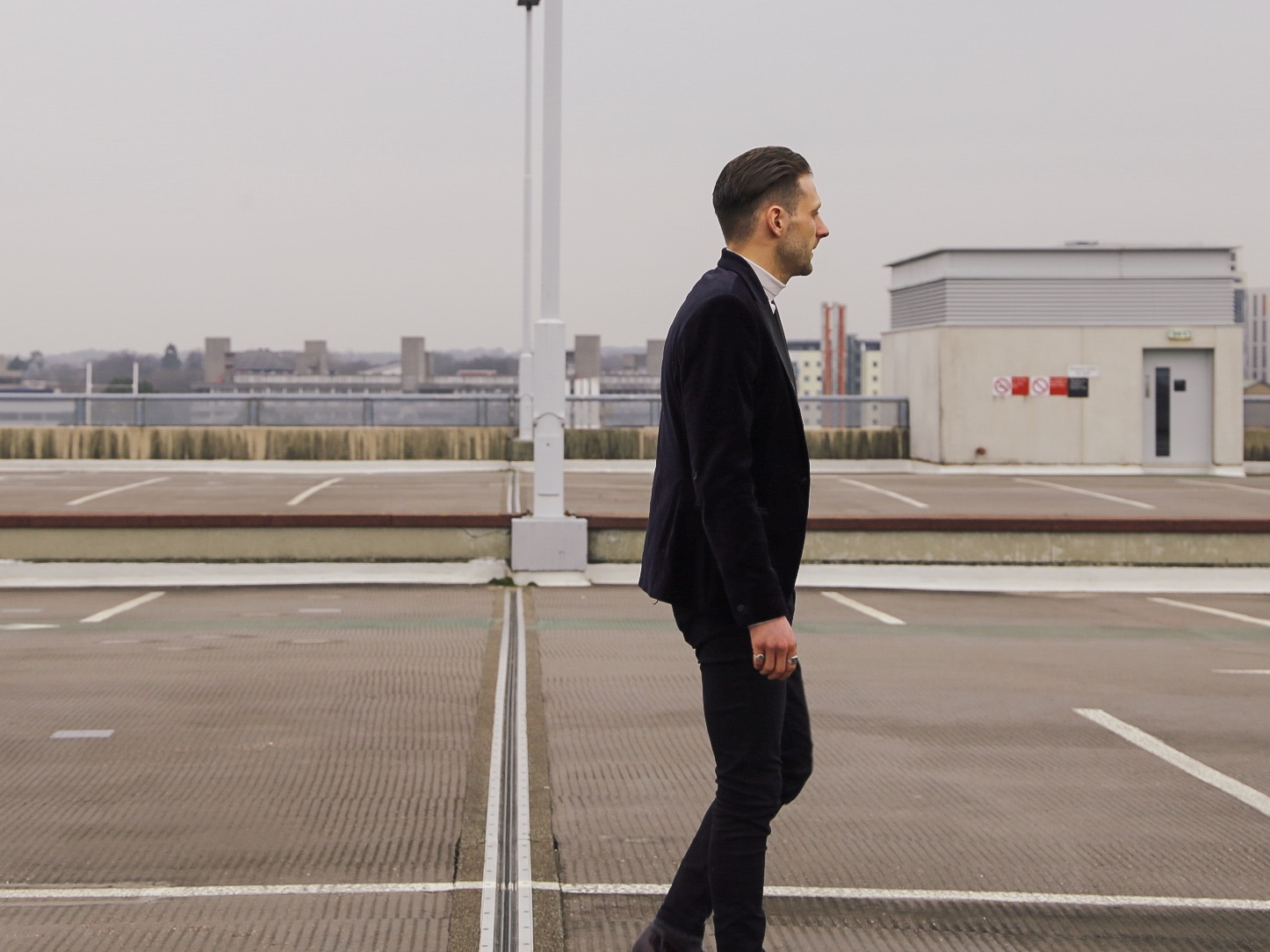 Velvet | Thomas Lloyd