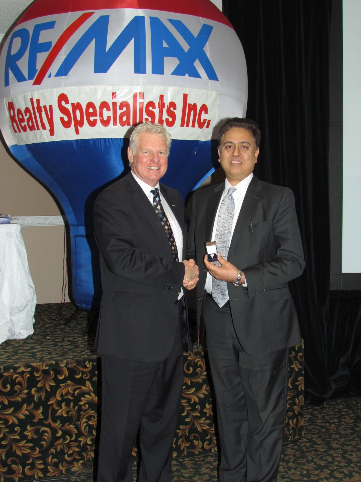 Re/Max AMS: 2011 Remax Realty Specialists Awards Luncheon Photos Feb ...