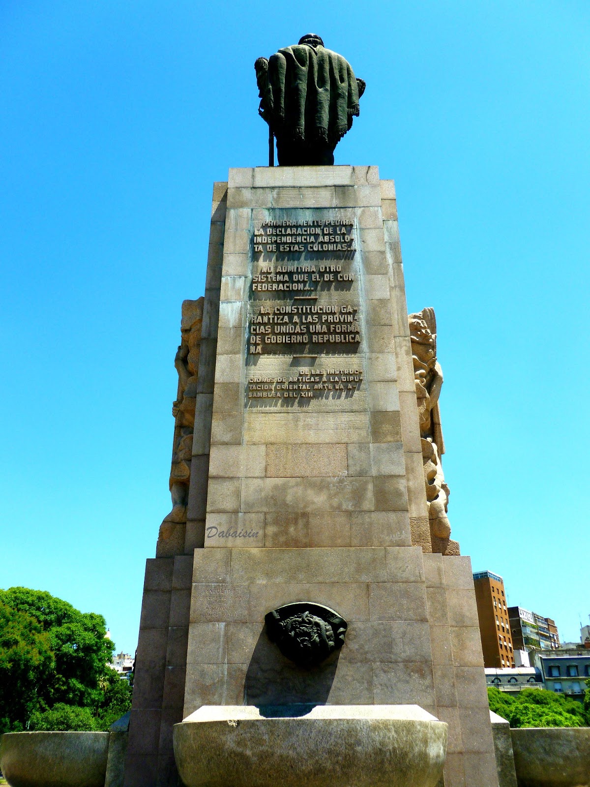 Monumentos en la C.A.B.A.: Monumento al General José Gervasio Artigas