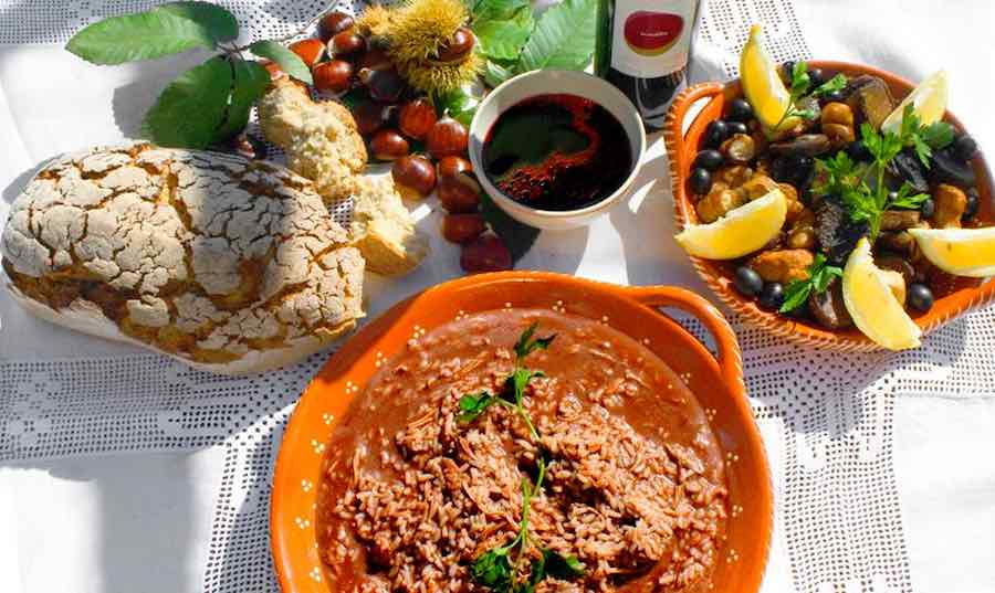 Planeamento Territorial: Turismo gastronómico Português: comer e chorar ...