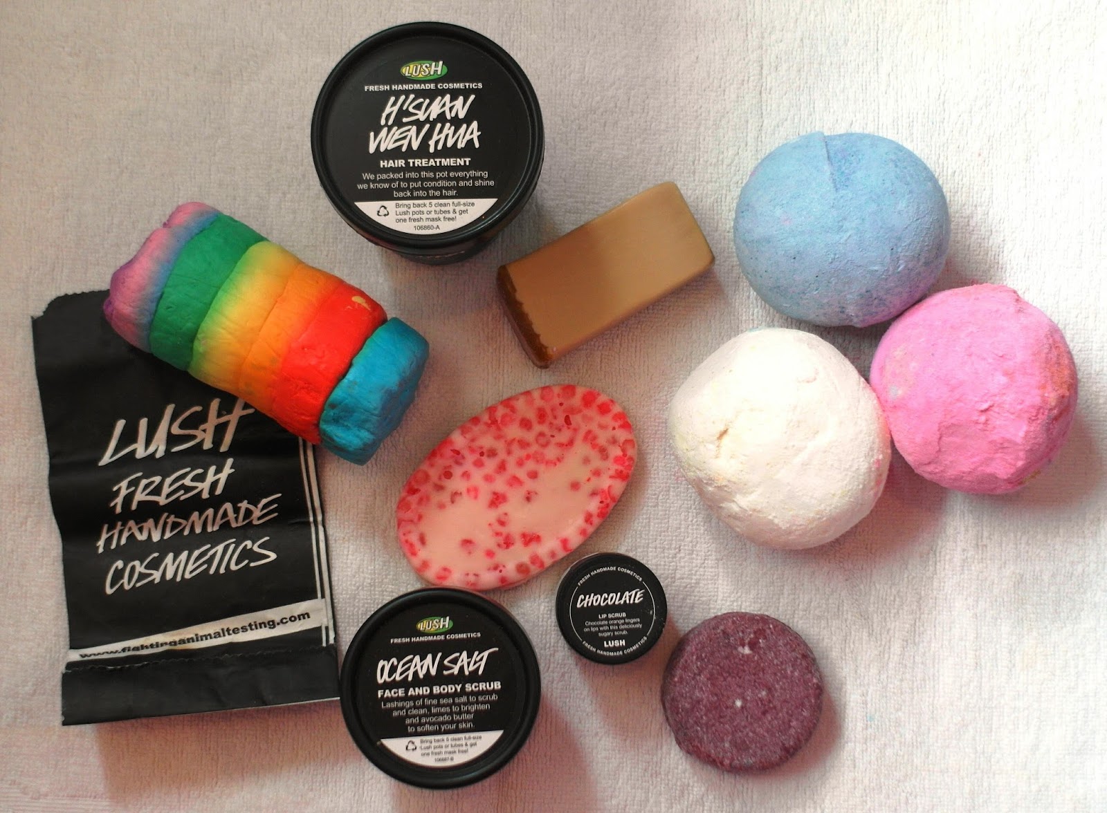 Lizzie as a Mummy: Lush Haul