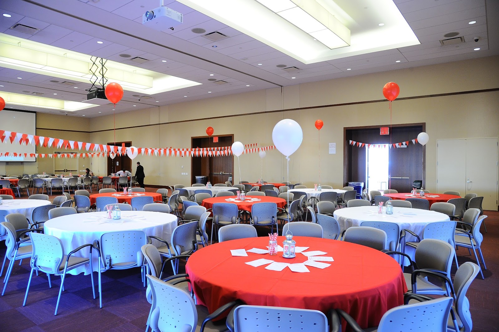 The Scouter's Wife: The Red and White Party