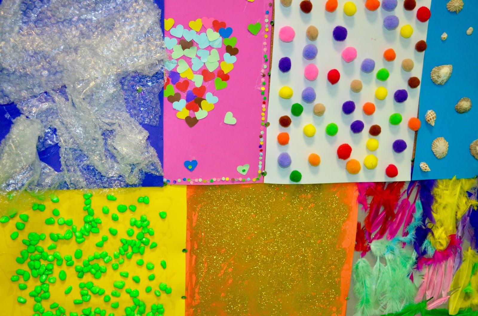 Pared sensorial – La Magia de Sonreir