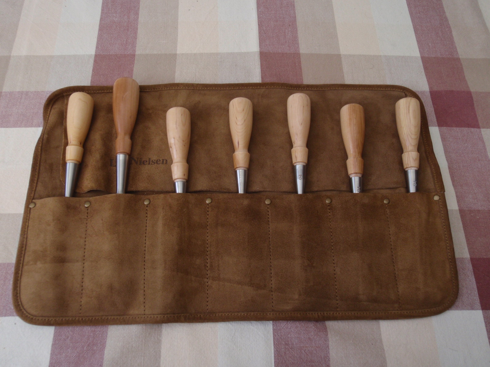 Woodworking By Hand: LN 5pc Bevel Edge Chisel Set