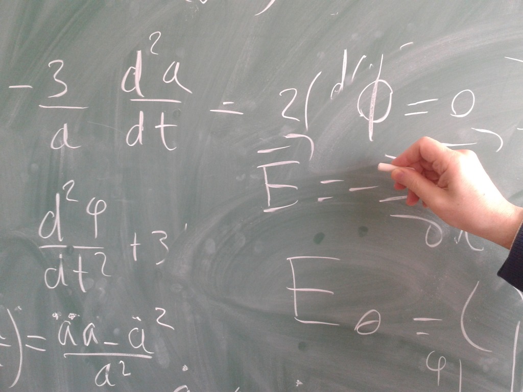 Nos cours de maths en petit groupe ~ cours de maths france