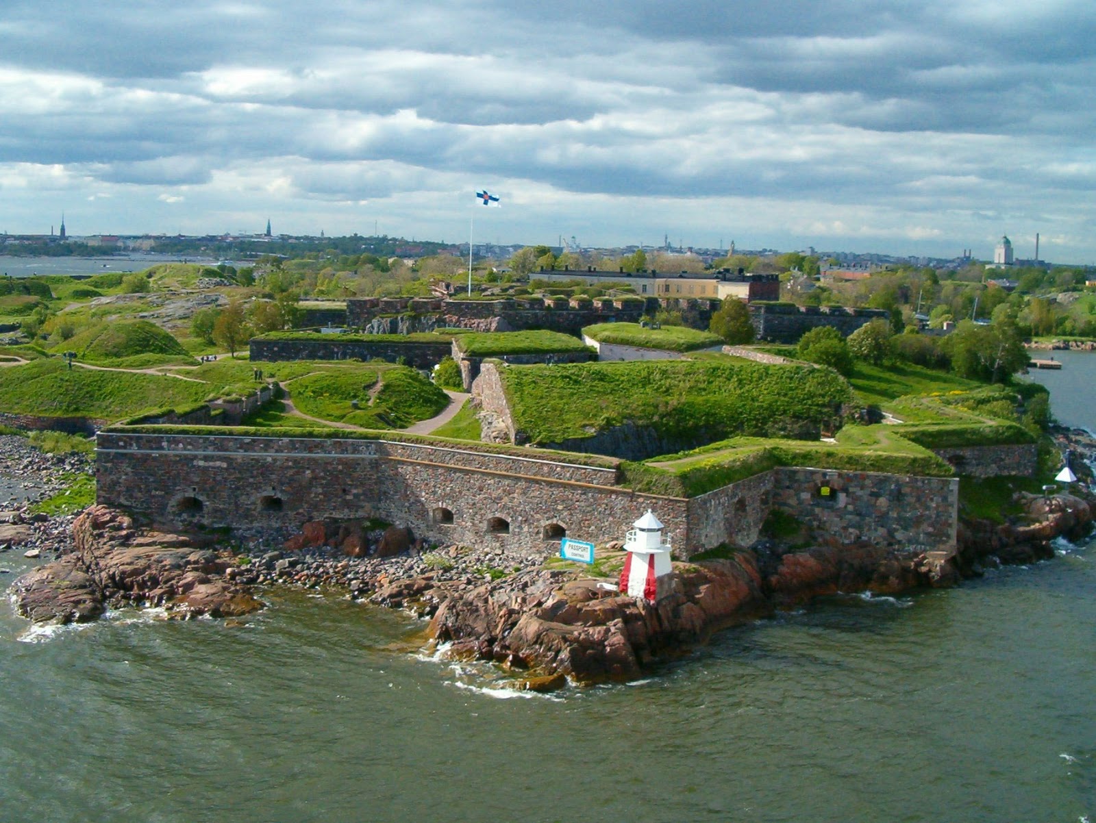UNESCO Threats Helsinki Suomenlinna Naval Fortress Construction ...