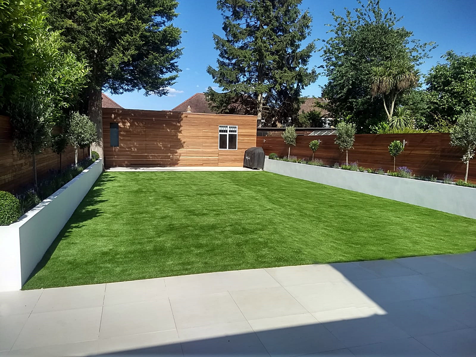 London Garden Designer: Render raised bed walls porcelain paving ...