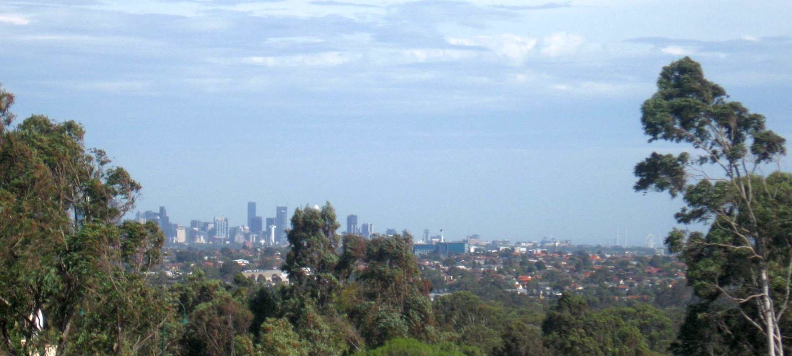 TRACKS, TRAILS AND COASTS NEAR MELBOURNE : Bundoora Park. and Mt Cooper
