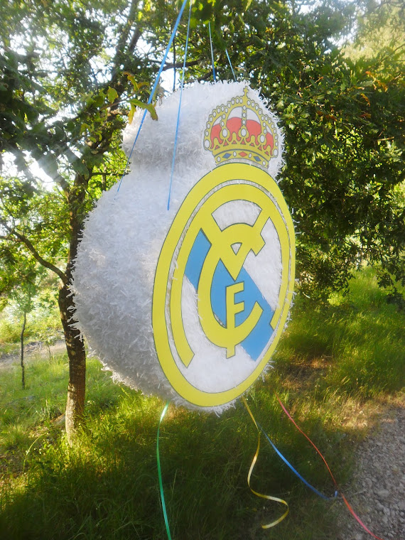 PIÑATA ESCUDO REAL MADRID