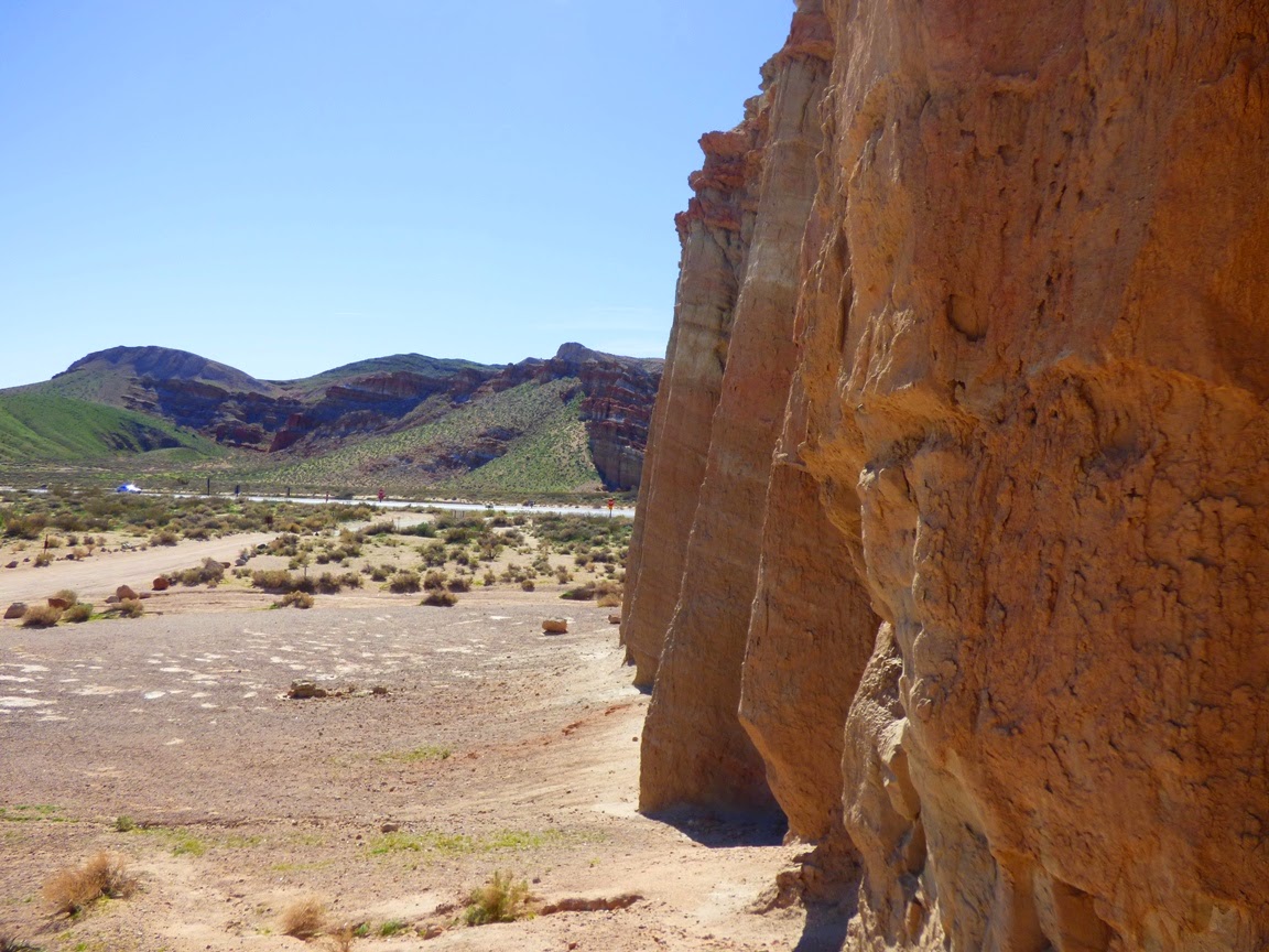 Geotripper: Barren Cliffs Reveal a Rich and Violent Past: Red Rock ...