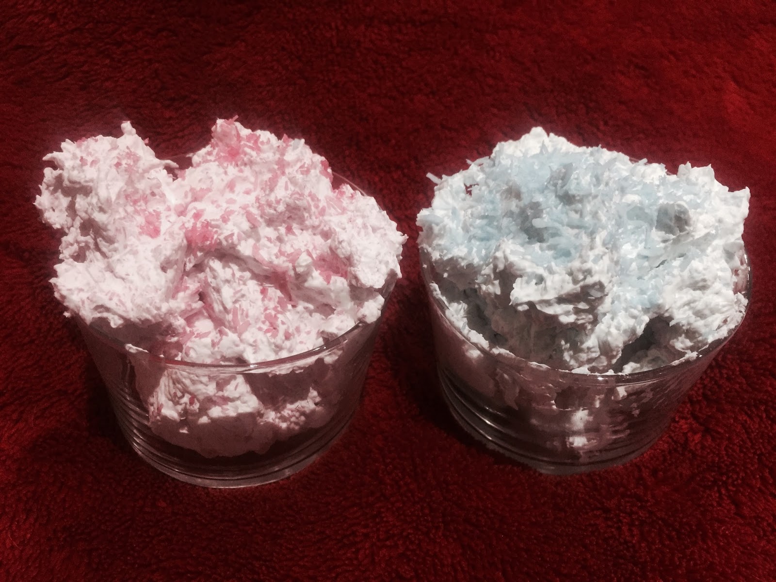 Cocina y hornea: Vegahelado rápido de coco azul y coco rosa