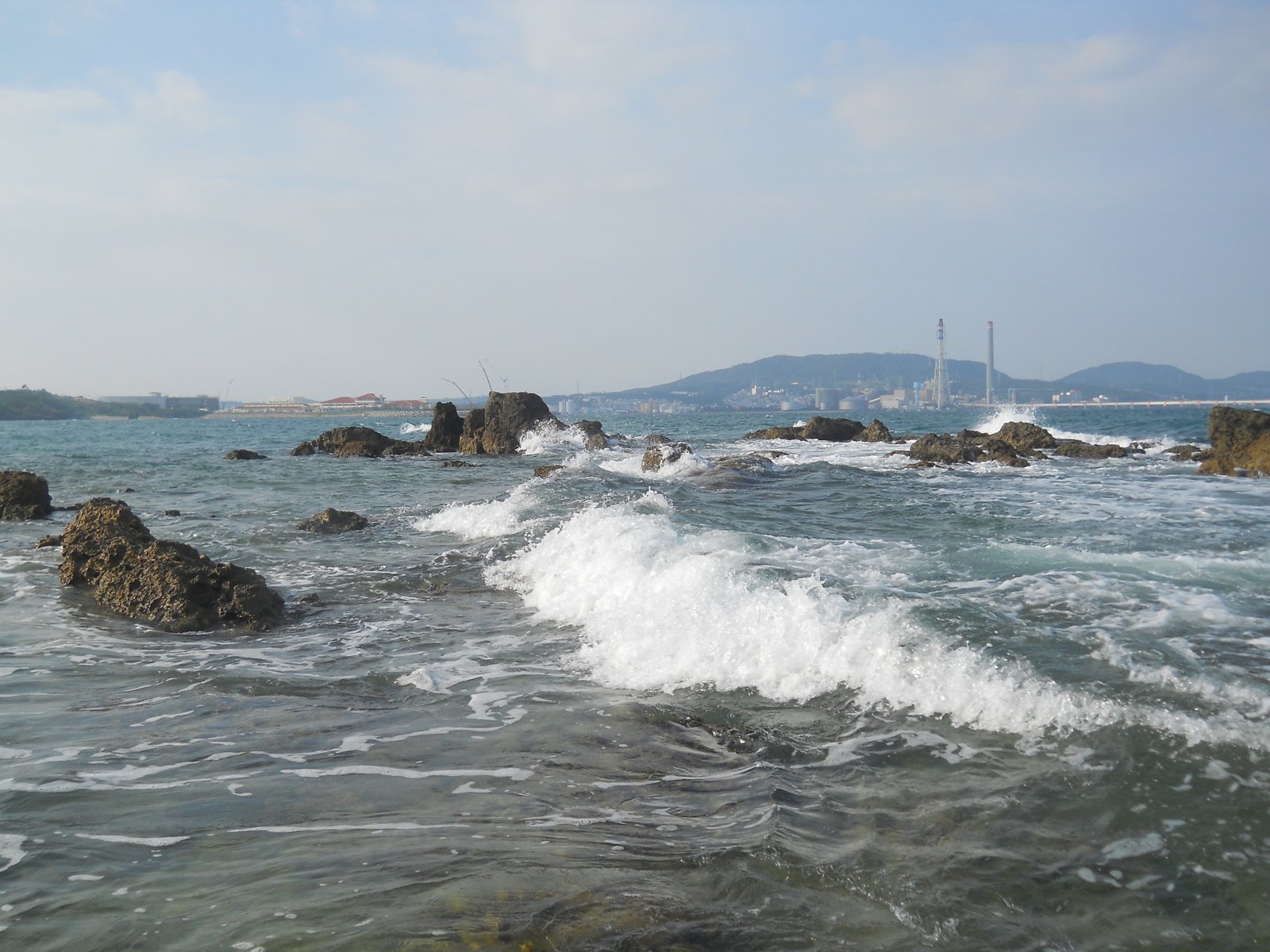 Wandering Weavers: Tengan Pier