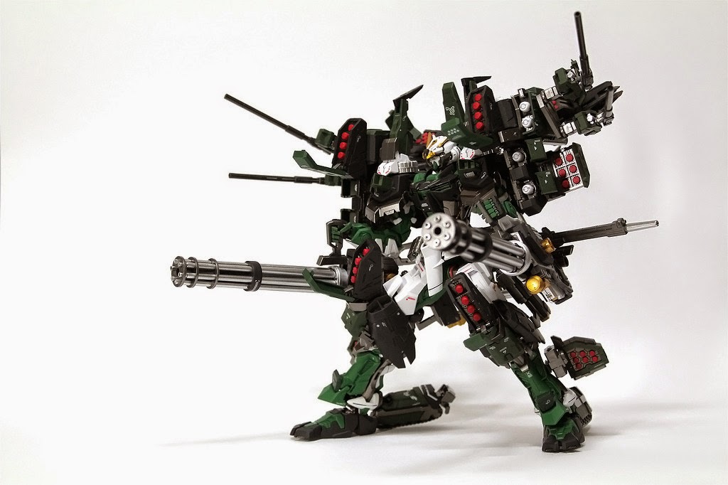 Custom Build: 1/100 Gundam Astray Green Frame 2nd Gear