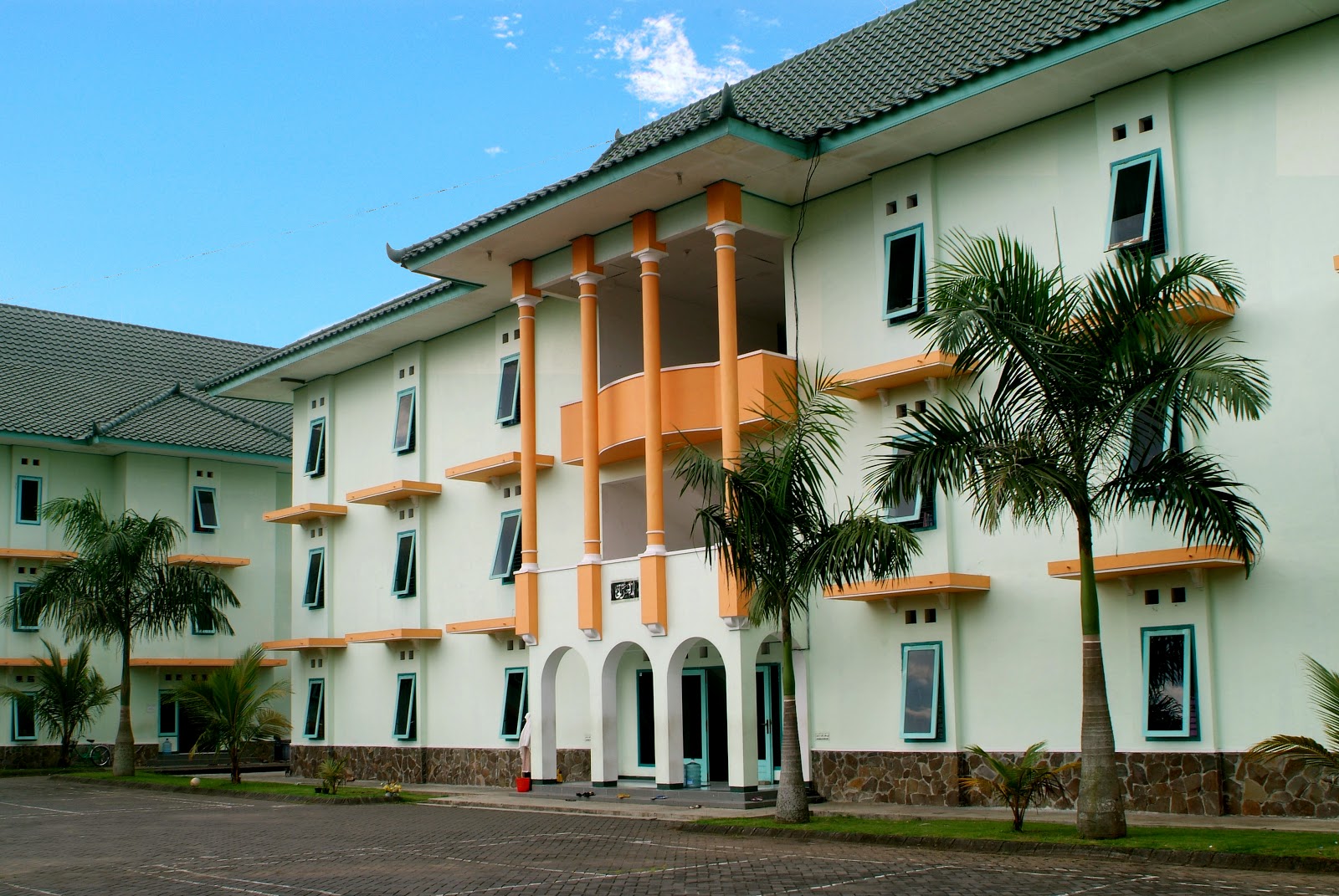 MA'HAD ALY UIN MALIKI MALANG (PUTRA) ~ Prof. Dr. HA. Muhtadi Ridwan, M.A