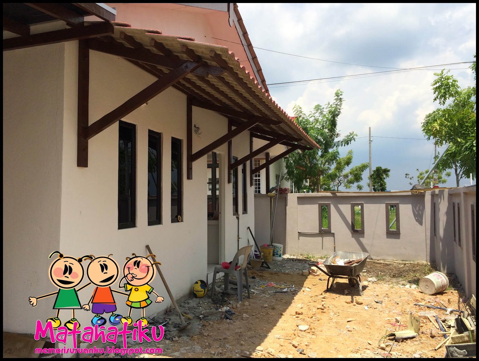 ~ Blog Diari Famili Kami ~: Fasa 2 @ Awning & Simen Lantai, Longkang ...
