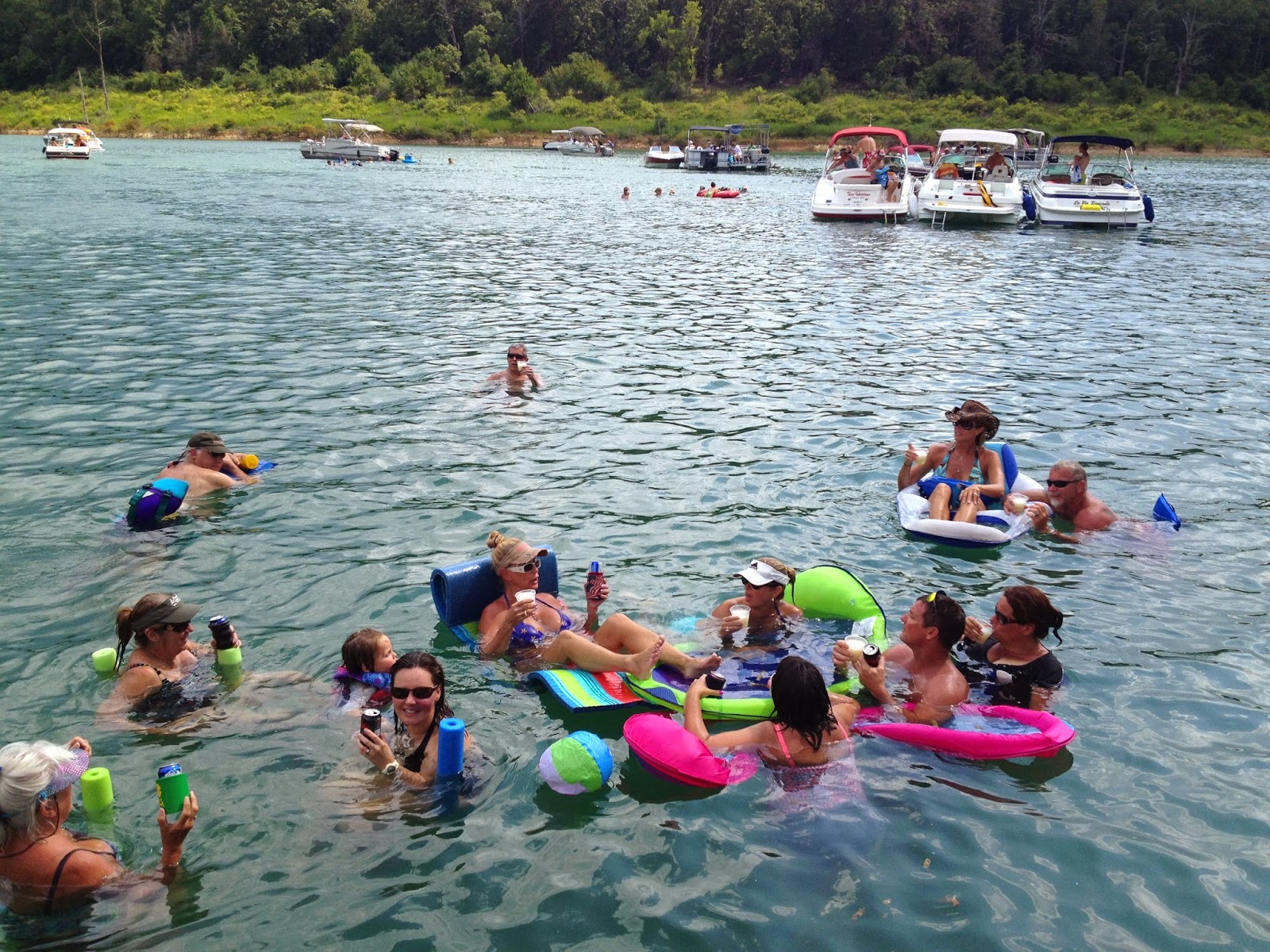 Welcome to Pontiac Cove Marina on beautiful Bull Shoals Lake: 2014