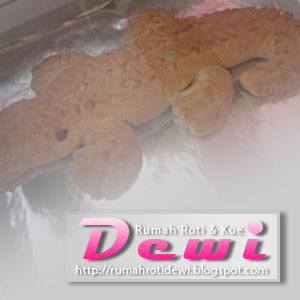 Asalmula dan sejarah roti buaya ~ Rumah Roti Dewi