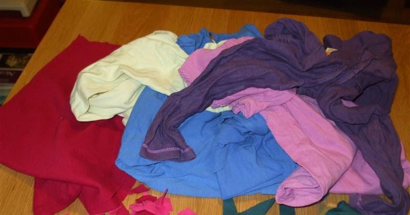 The Compost Bin: Crochet rag rug making