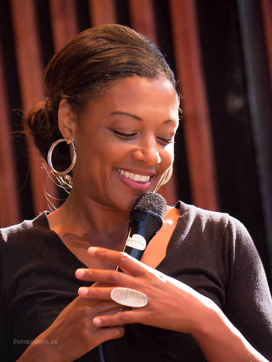 Fotoscenen: Lisebergsorkestern med Anna Sise