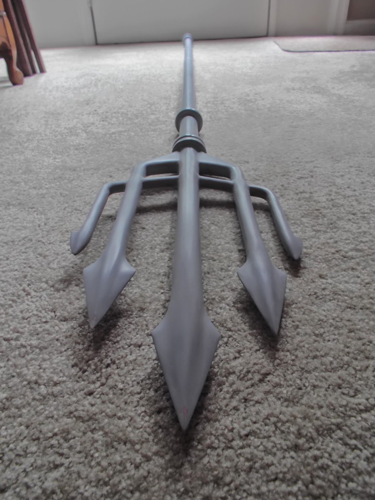 Quite Frankly Builds: Aquaman's Trident (New 52 Version)