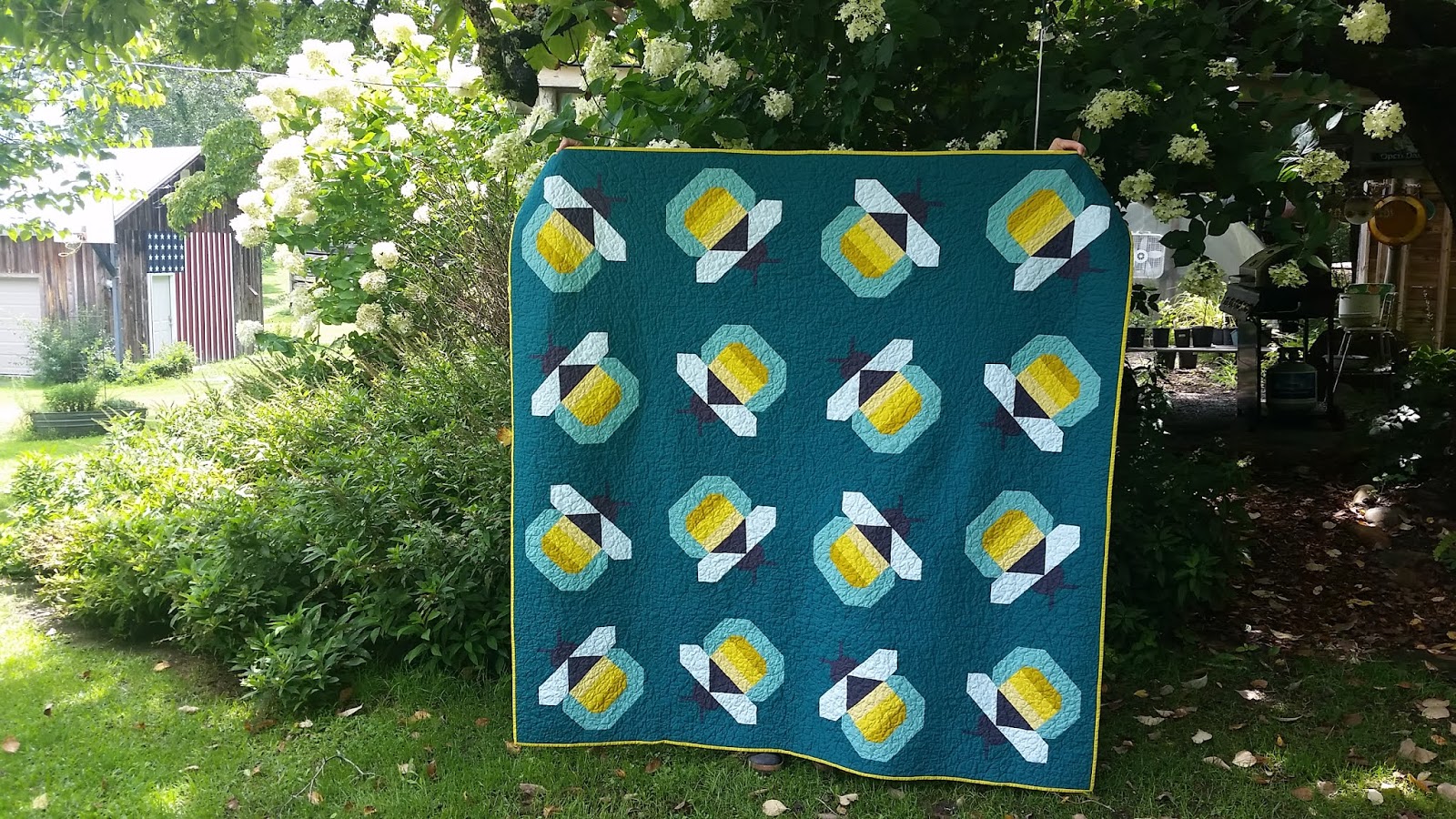 Old Red Barn Co.: Synchronous Firefly Quilt