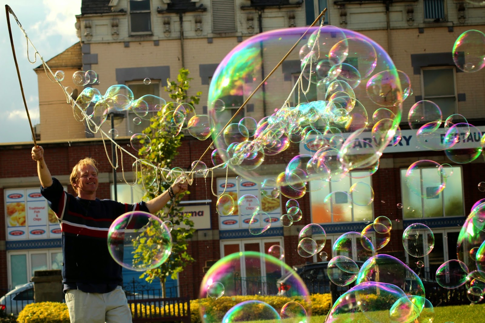 Jodie Blackburn Photography : Richard, The Bubble Man Of Hartlepool